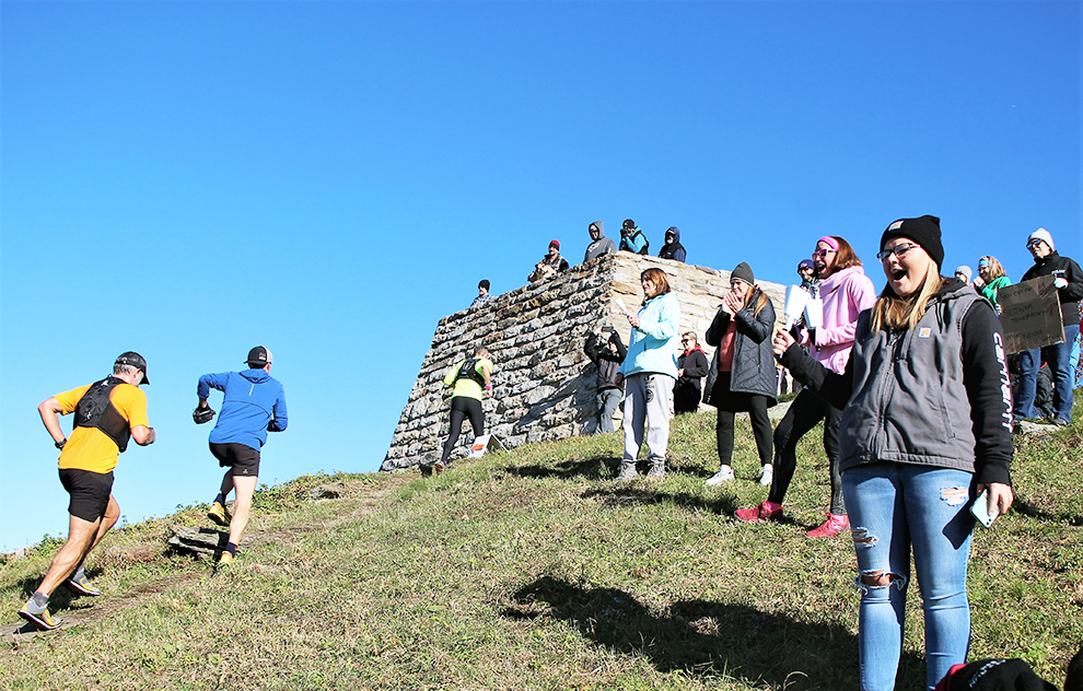 Several hundred trail racers participate in trail race at Hyner View ...